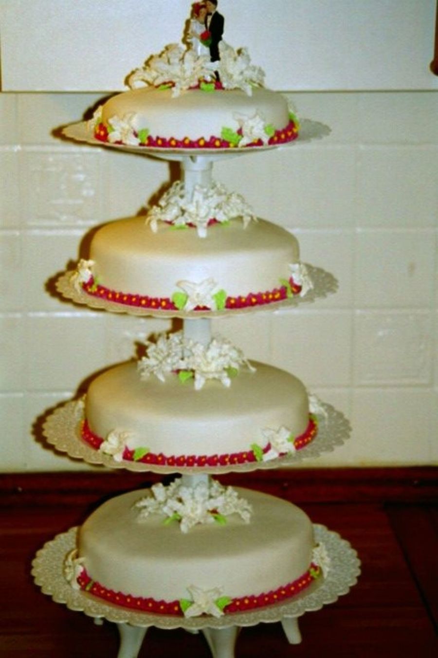 Round Wedding Cakes - CakeCentral.com