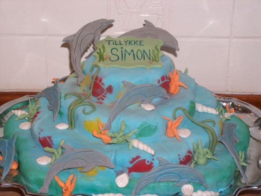 Dolphins - CakeCentral.com