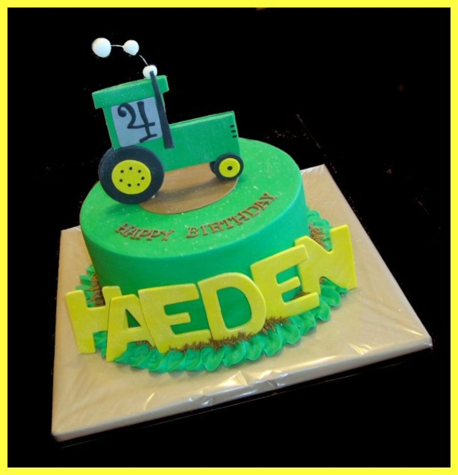 John Deere Tractor - CakeCentral.com