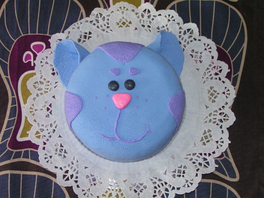 Periwinkle Cat Cake - CakeCentral.com