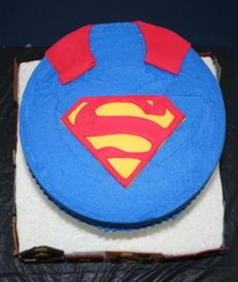 Superman Side View - CakeCentral.com