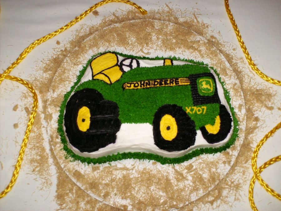 John Deere Tractor - CakeCentral.com