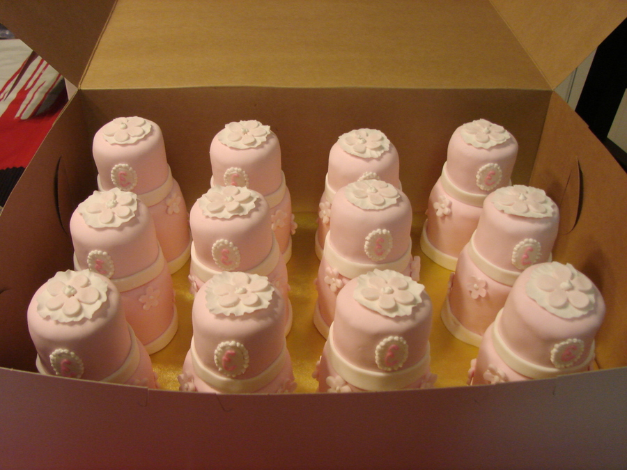 2 Tier Mini Cakes - CakeCentral.com