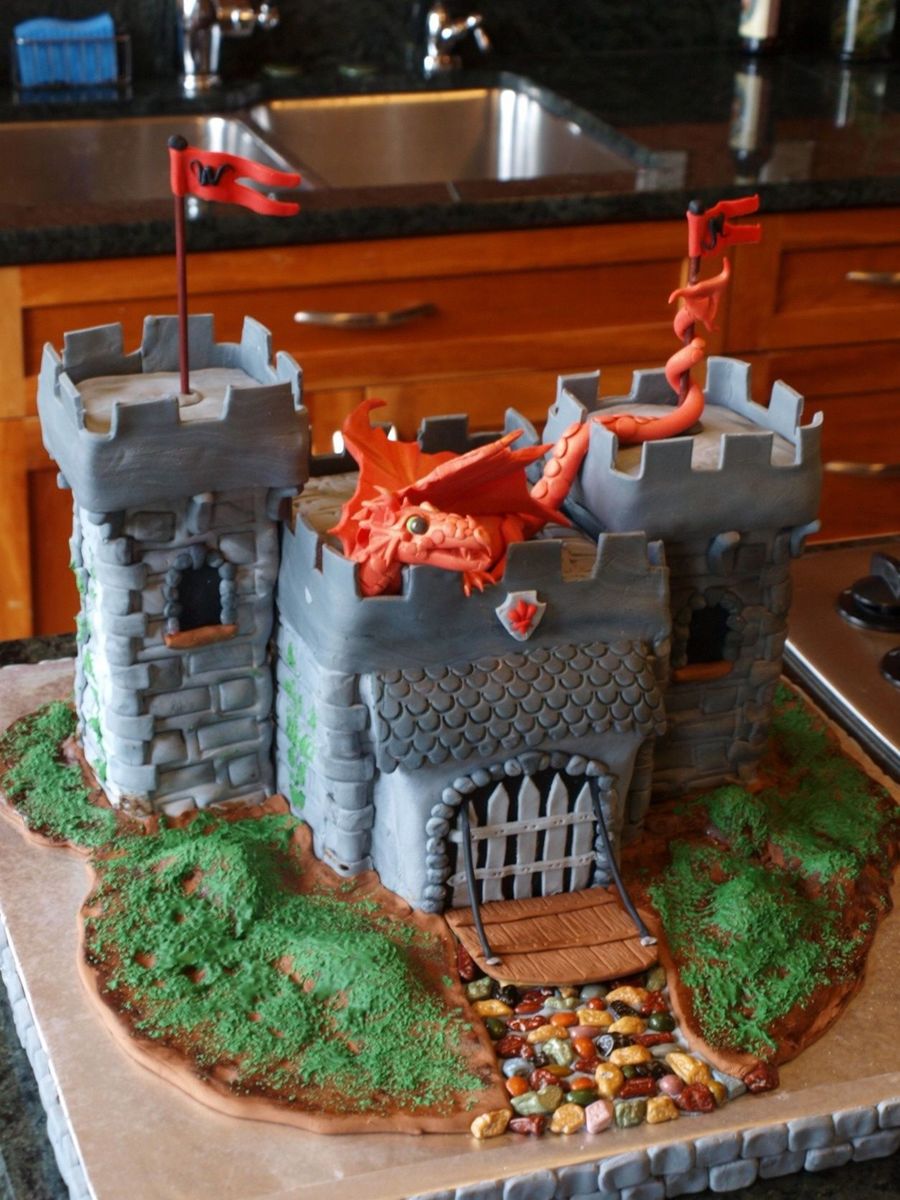 Castle And Dragon Cake - CakeCentral.com