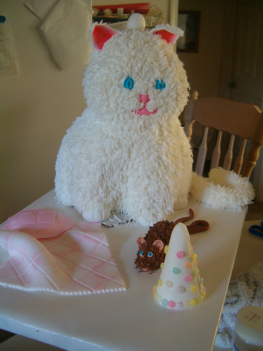 Kitten - CakeCentral.com