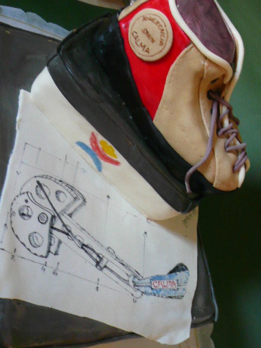 30 Aniversary Cake Calma Climber Up - CakeCentral.com