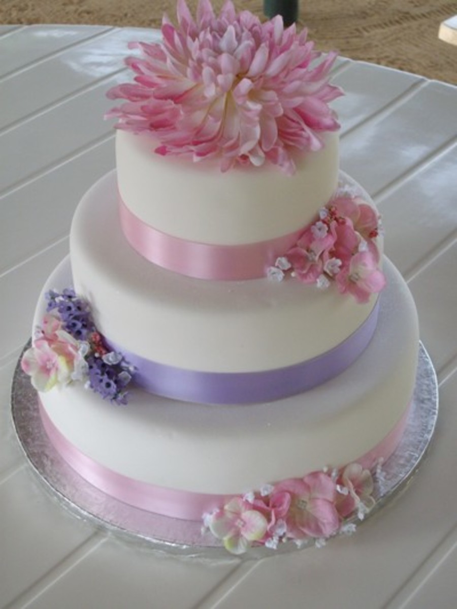 Dummy Wedding Cake - CakeCentral.com