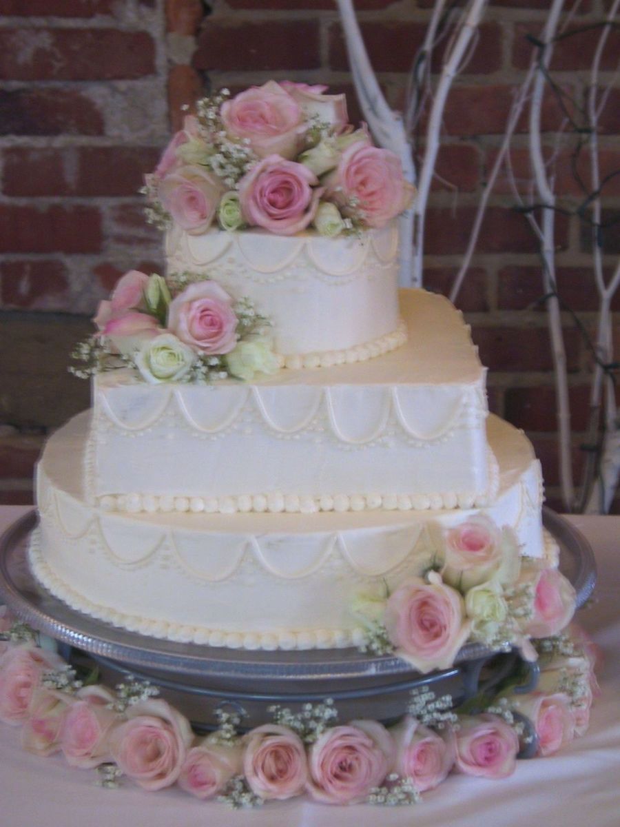 Round Square Round String Work - CakeCentral.com