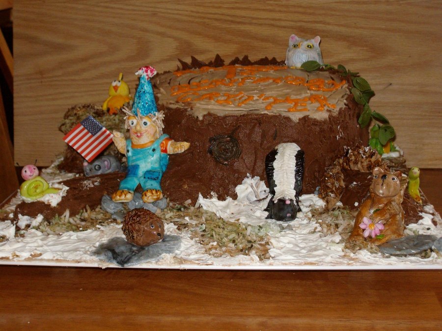 Critter Cake - CakeCentral.com