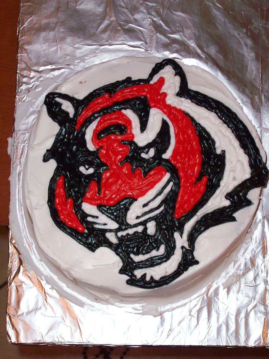 Bengals Logo Cake - CakeCentral.com