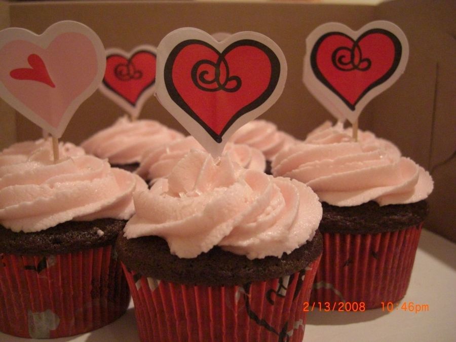 Romac_Val_Cupcake.jpg - CakeCentral.com