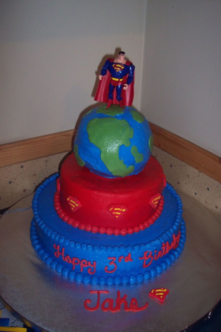 Superman Cake - CakeCentral.com