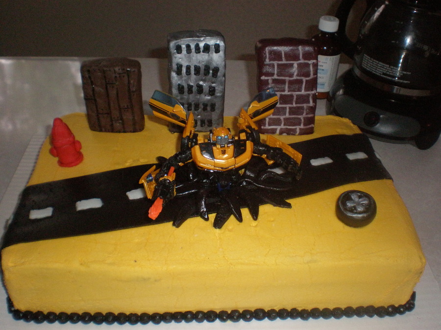 Bumblebee Transformer - CakeCentral.com