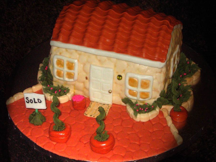 House Cake - CakeCentral.com