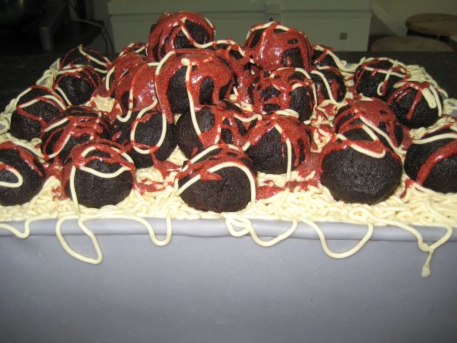 Spaghetti And Meatballs - CakeCentral.com