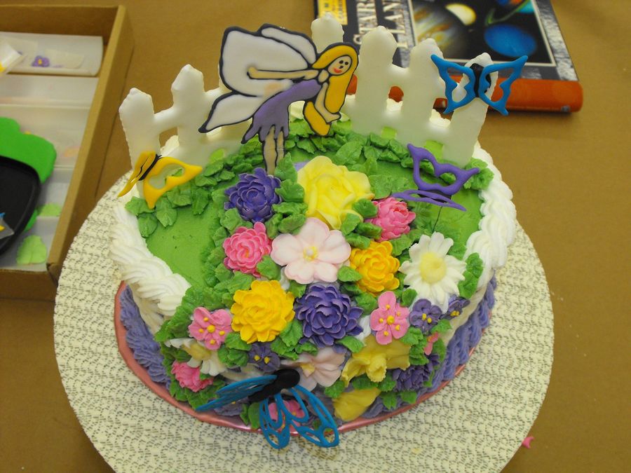 Cake Class Course 2 / Final Cake - CakeCentral.com