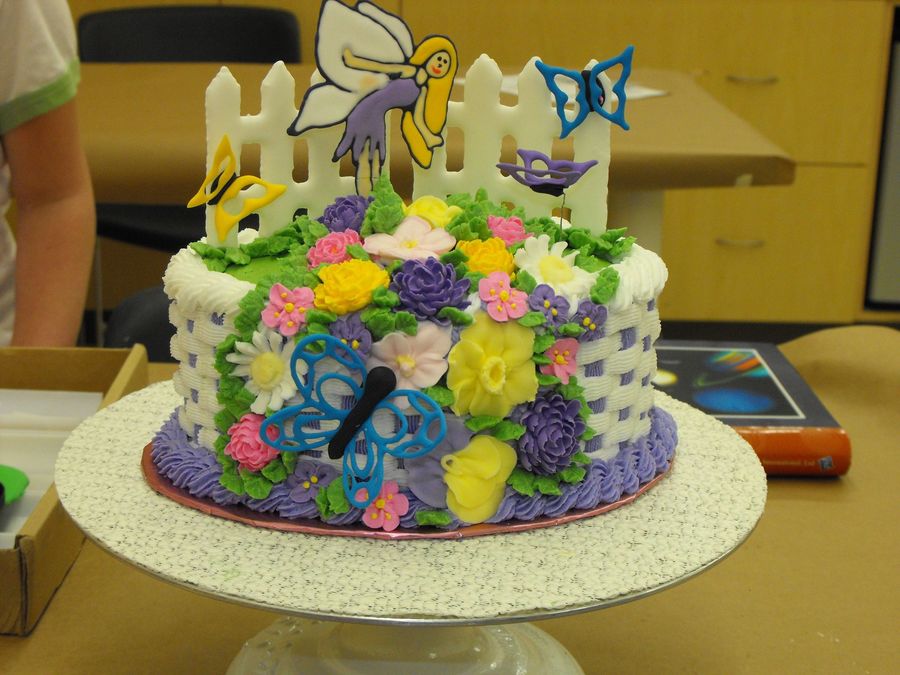 Cake Class Course 2 / Final Cake - CakeCentral.com