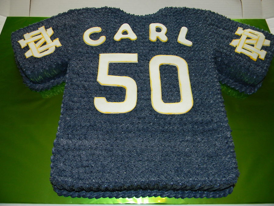 Notre Dame Jersey Birthday Cake - CakeCentral.com