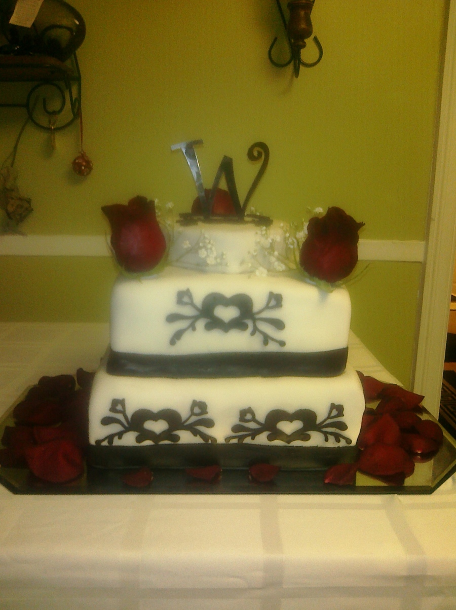 Black And White Simple Wedding - CakeCentral.com