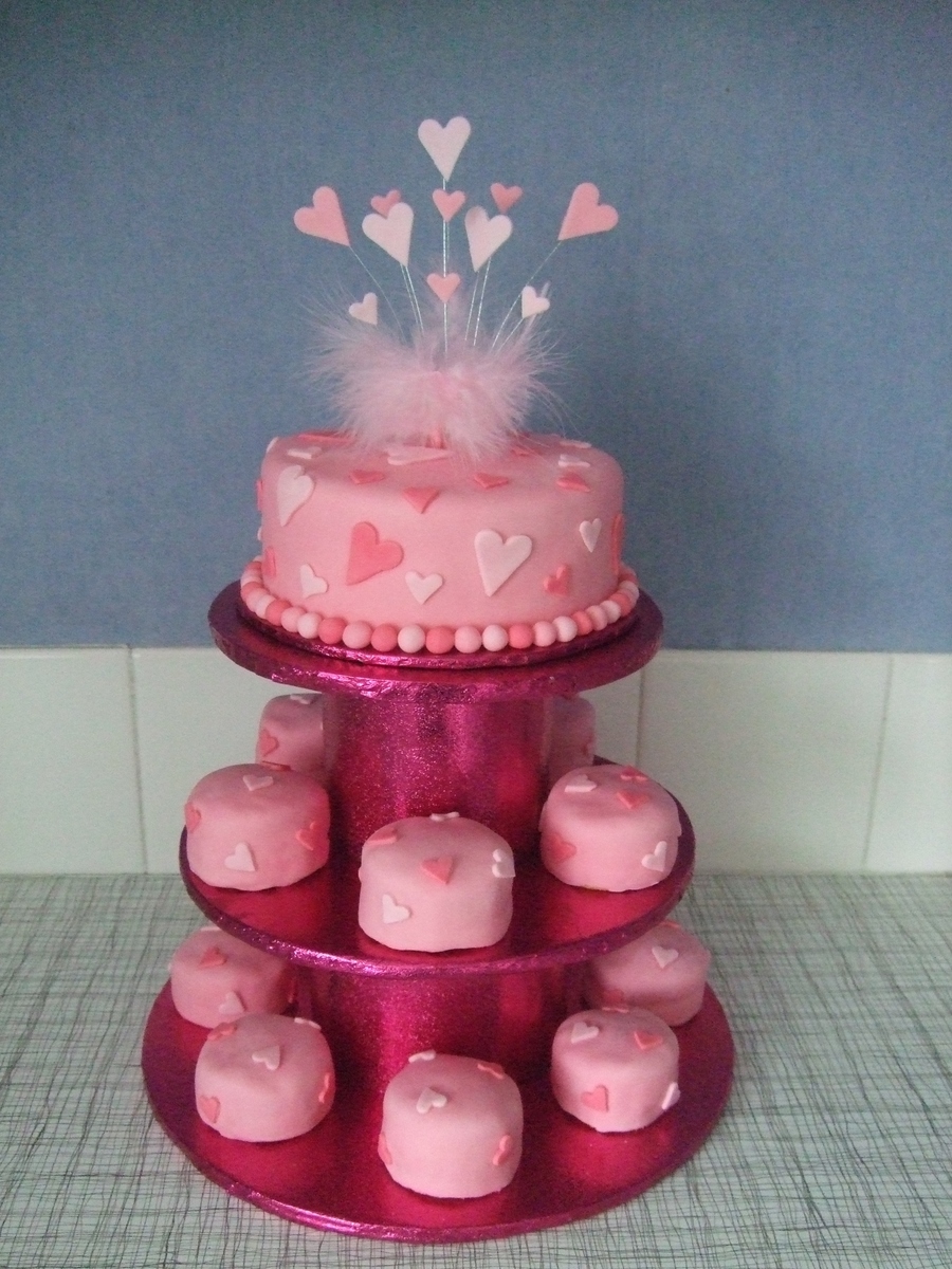 Mini Cake Tower - CakeCentral.com