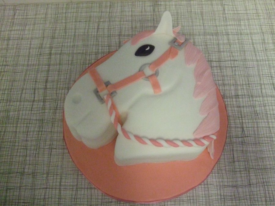 Horse Head - CakeCentral.com