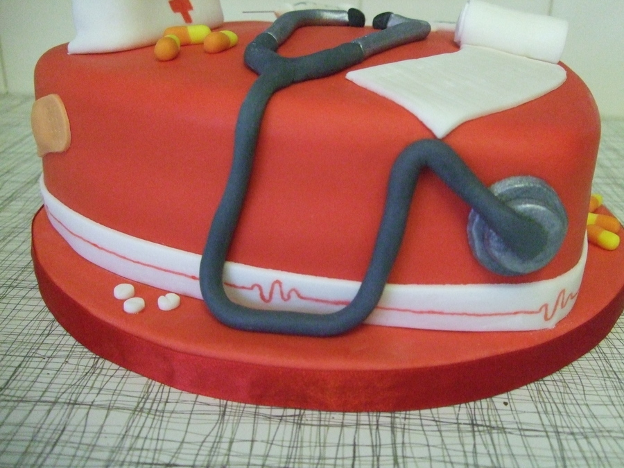 Nurse/doctor - CakeCentral.com