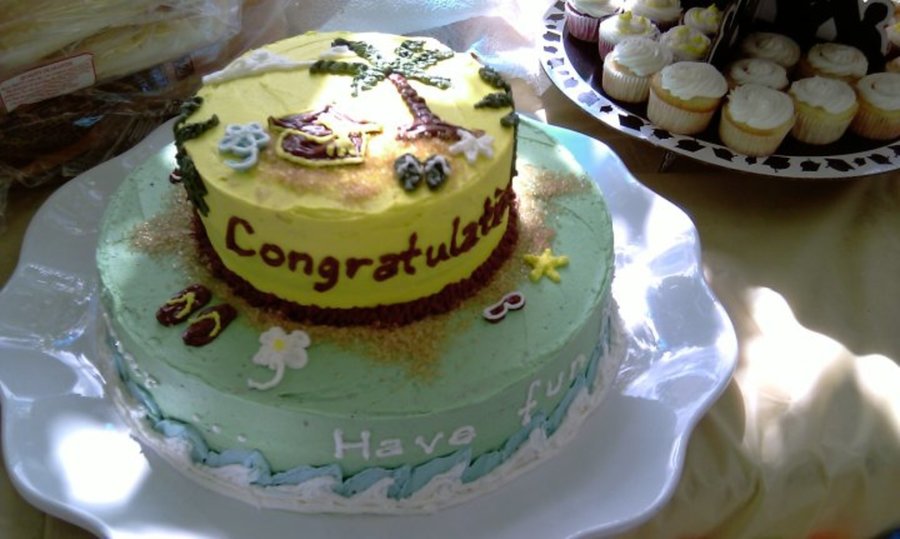 Aloha Graduation Cake - CakeCentral.com