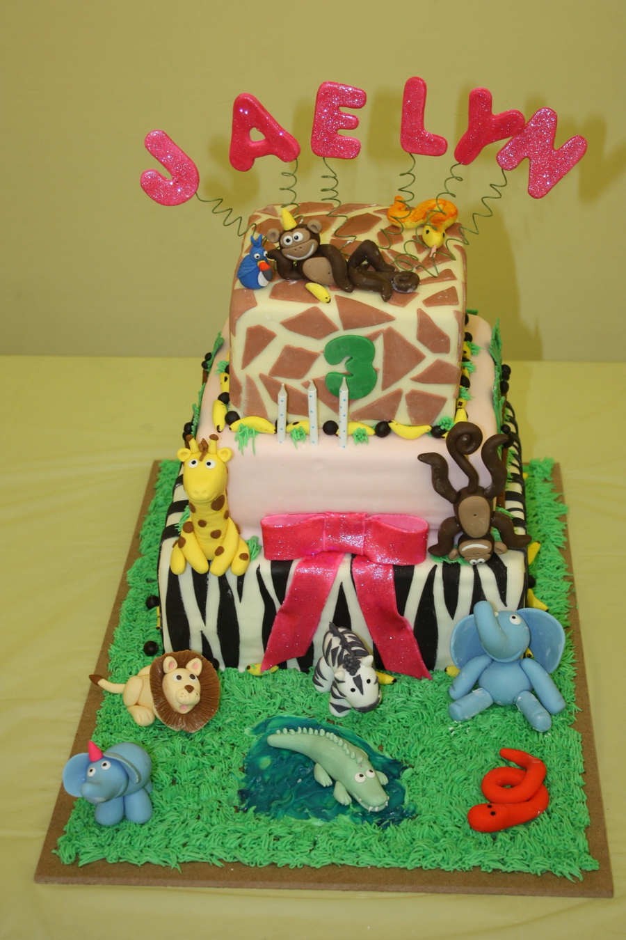 Safari Birthday - CakeCentral.com