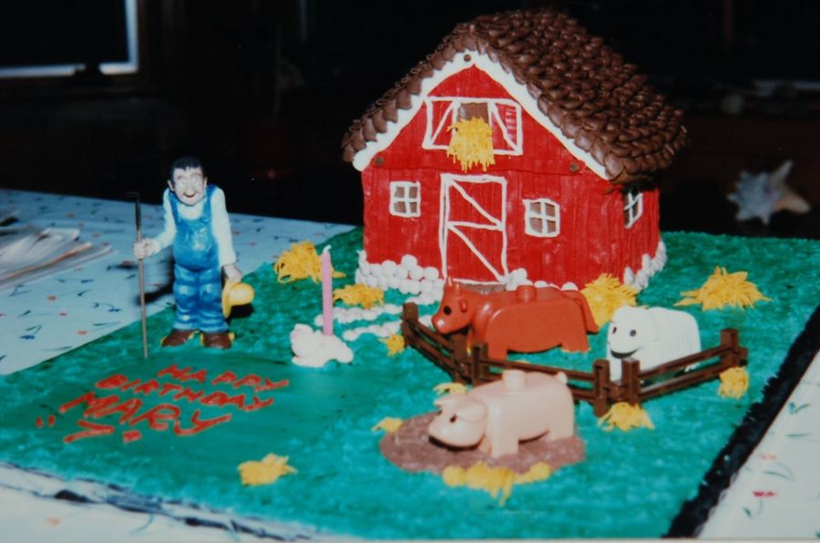 Farm Cake - CakeCentral.com
