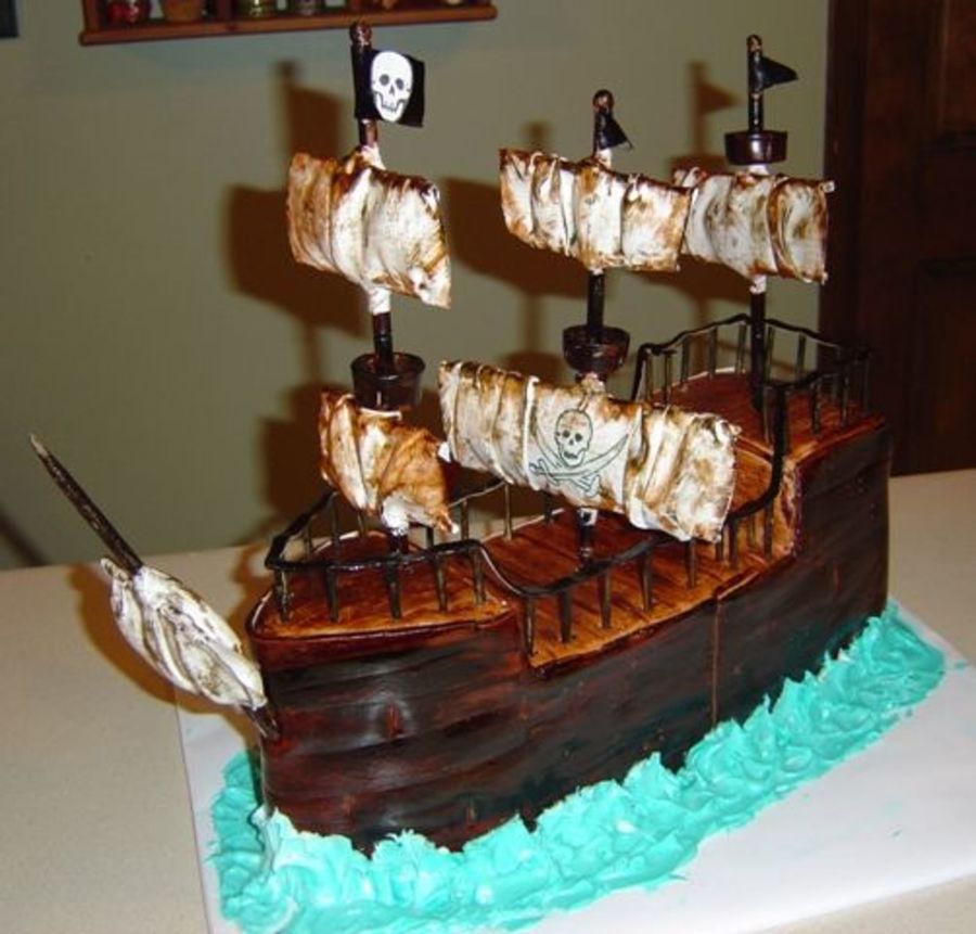 Pirate Ship Cake - CakeCentral.com