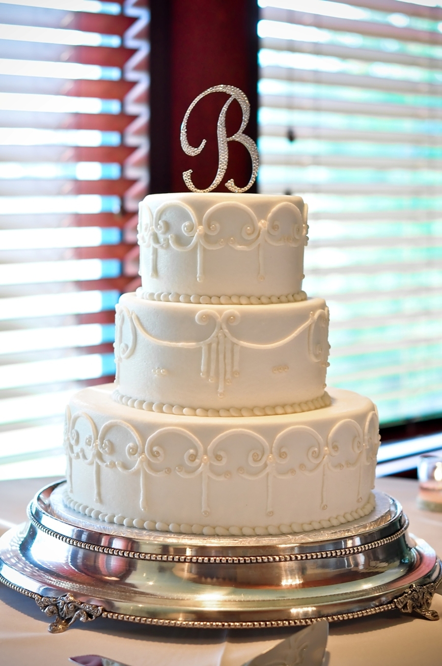 Elegant Round Wedding Cake - CakeCentral.com