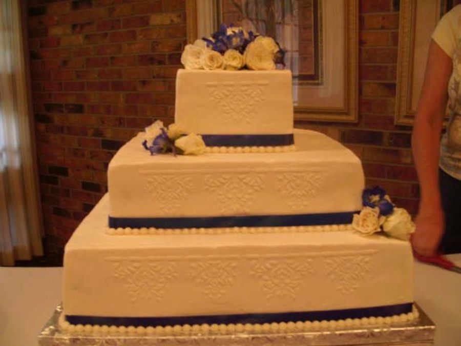 Damask Stencil - CakeCentral.com