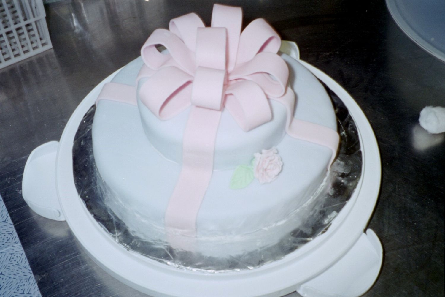 Fondant Present Cake - CakeCentral.com