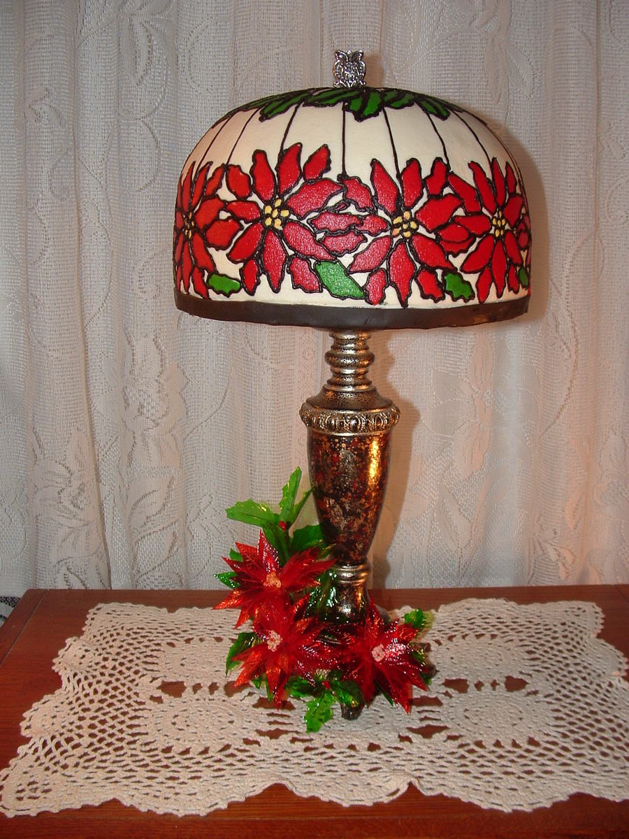Christmas Tiffany Lamp - CakeCentral.com