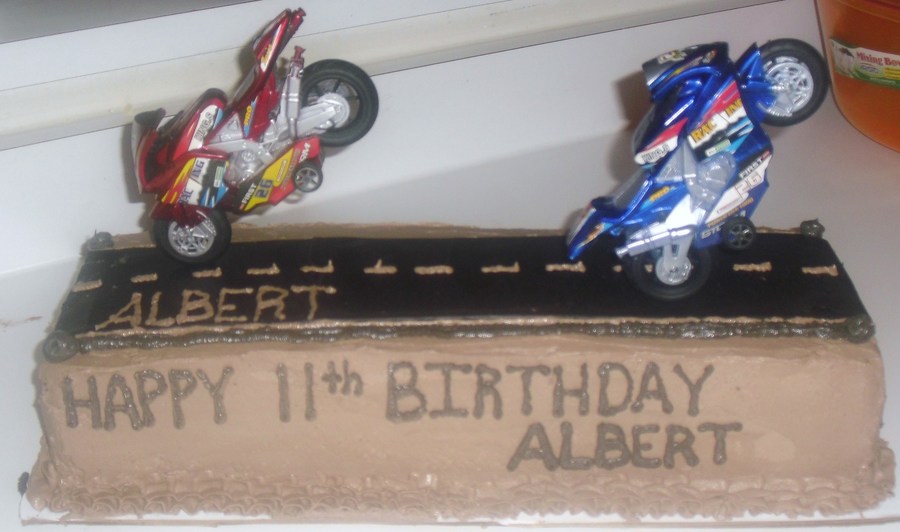 Motorcycle Cake - CakeCentral.com