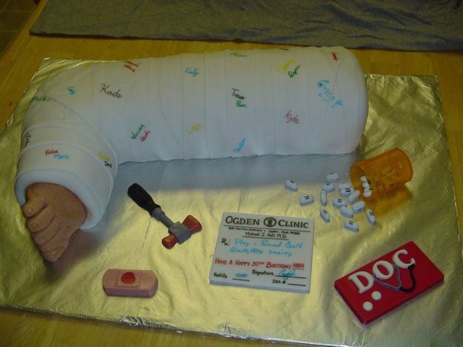 Broken Leg Cake - CakeCentral.com