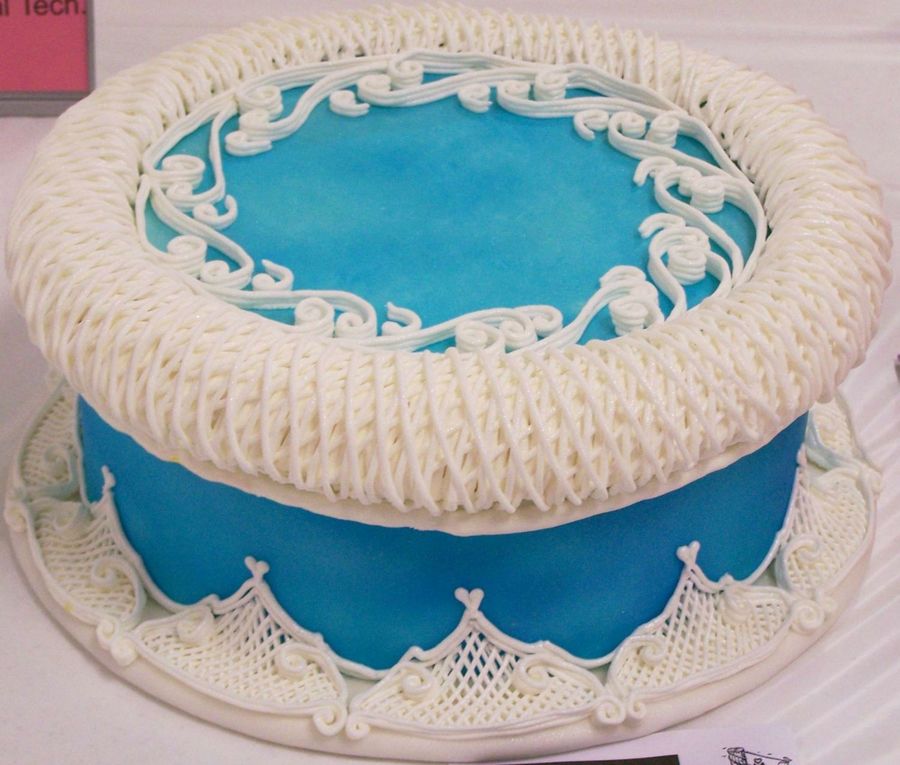 My First Lambeth Method Cake - CakeCentral.com