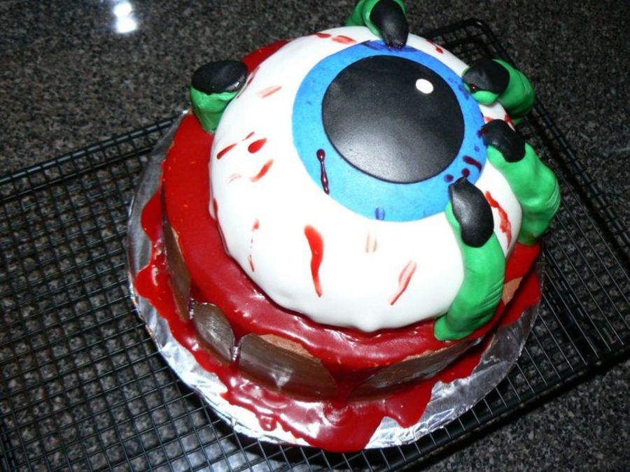 Eyeball Cake - CakeCentral.com