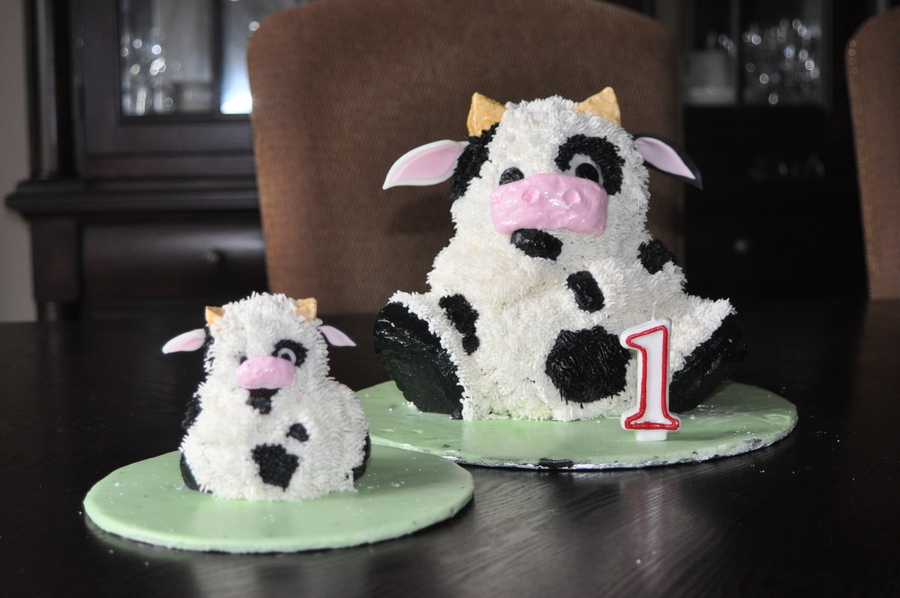 Cow Cake - CakeCentral.com