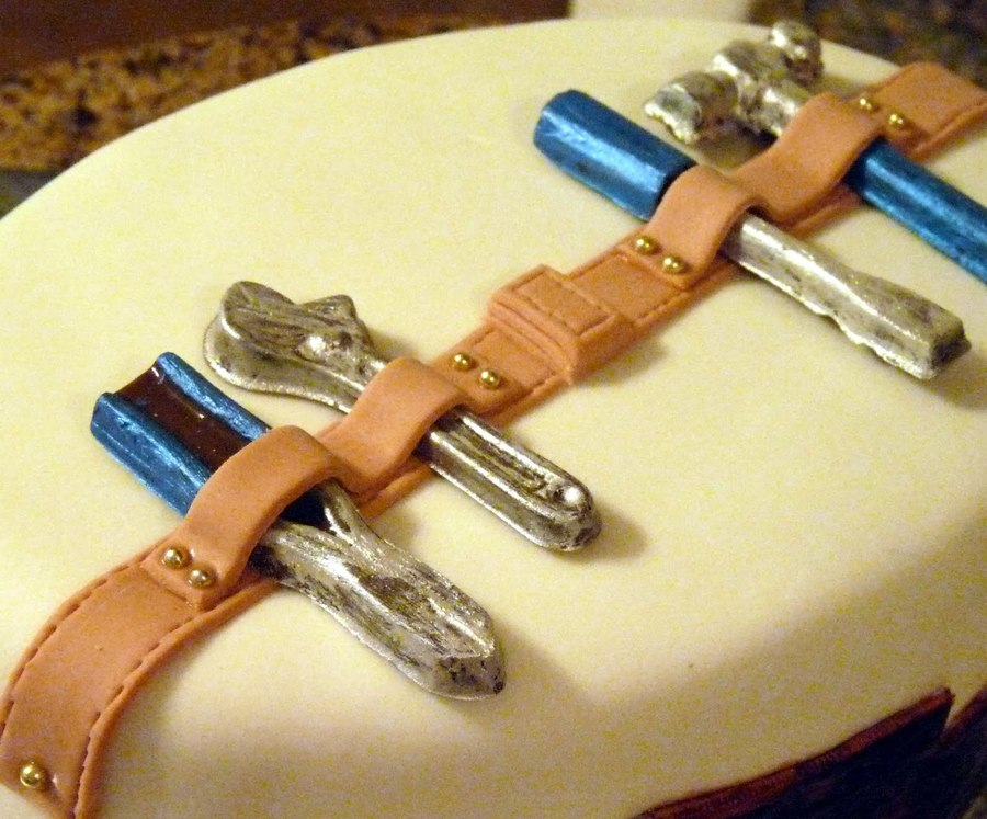 Contractor Cake - CakeCentral.com