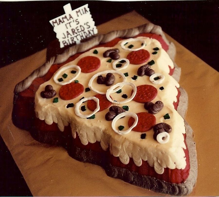 Pepperoni Pizza - CakeCentral.com