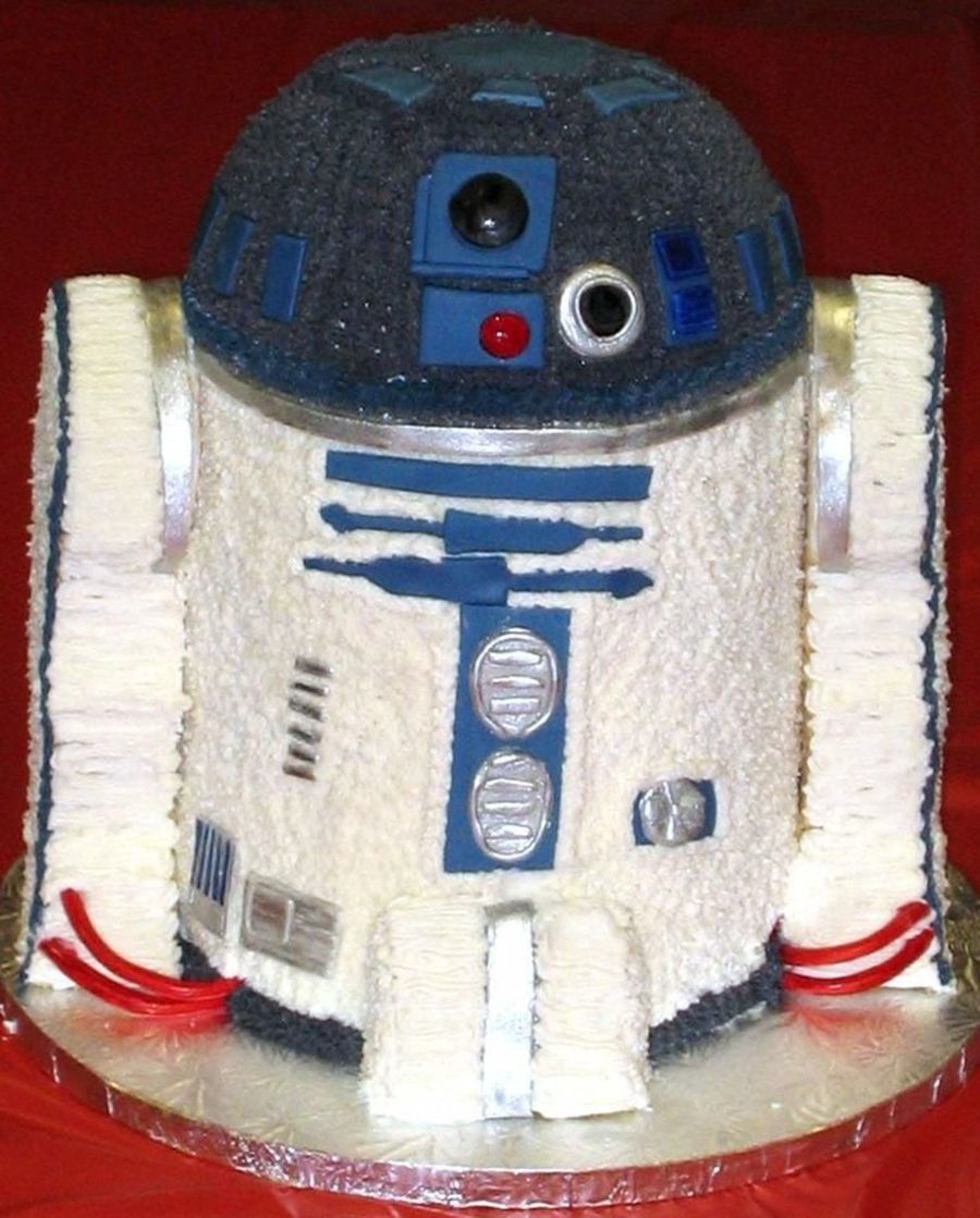 R2-D2 Novelty Cake - CakeCentral.com