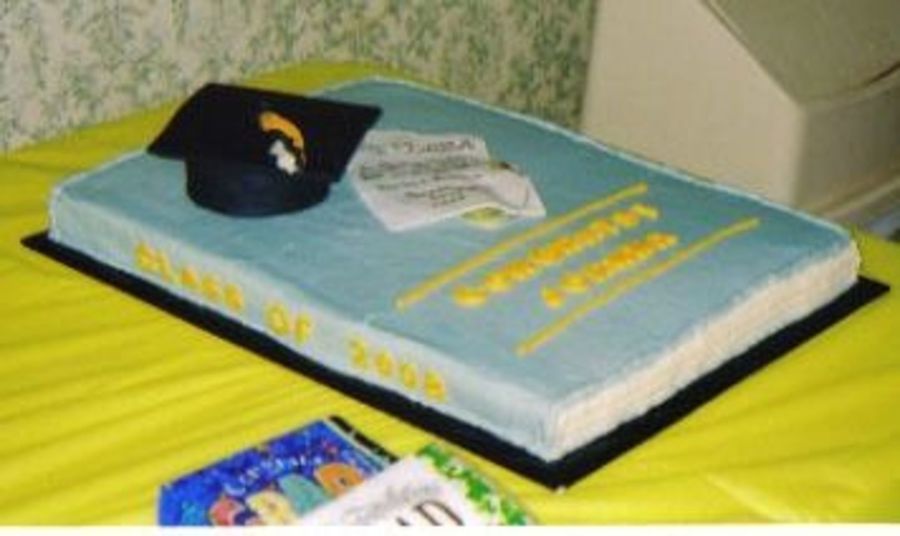 Book Graduation - CakeCentral.com