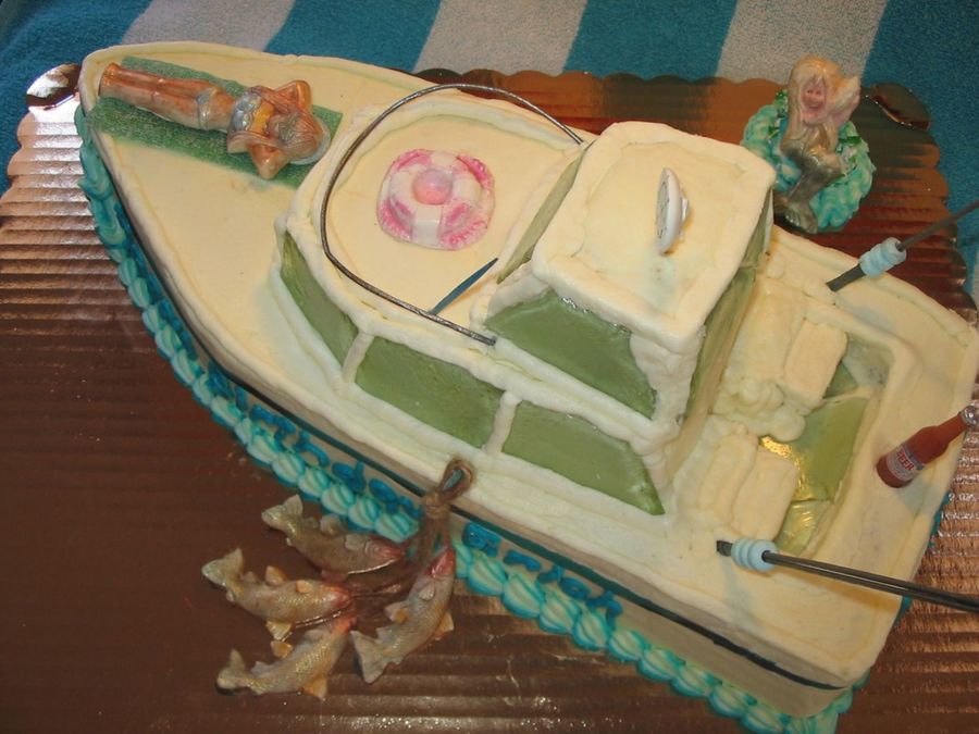 Erich's Cabin Cruiser Fishing Boat Recreated In Cake - CakeCentral.com
