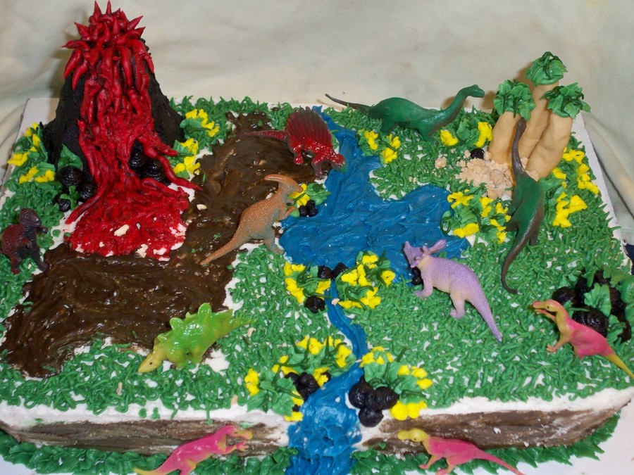 1/4 Sheet Cake Dinosaur Land - CakeCentral.com