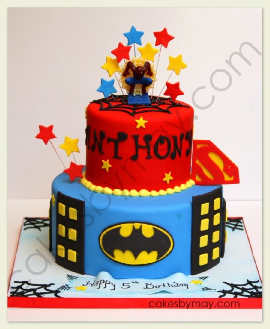 Superheroes Birthday Cakes - CakeCentral.com