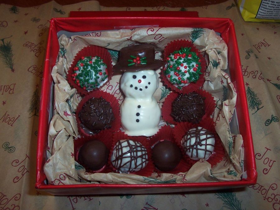 Cake Ball Gift Box - CakeCentral.com