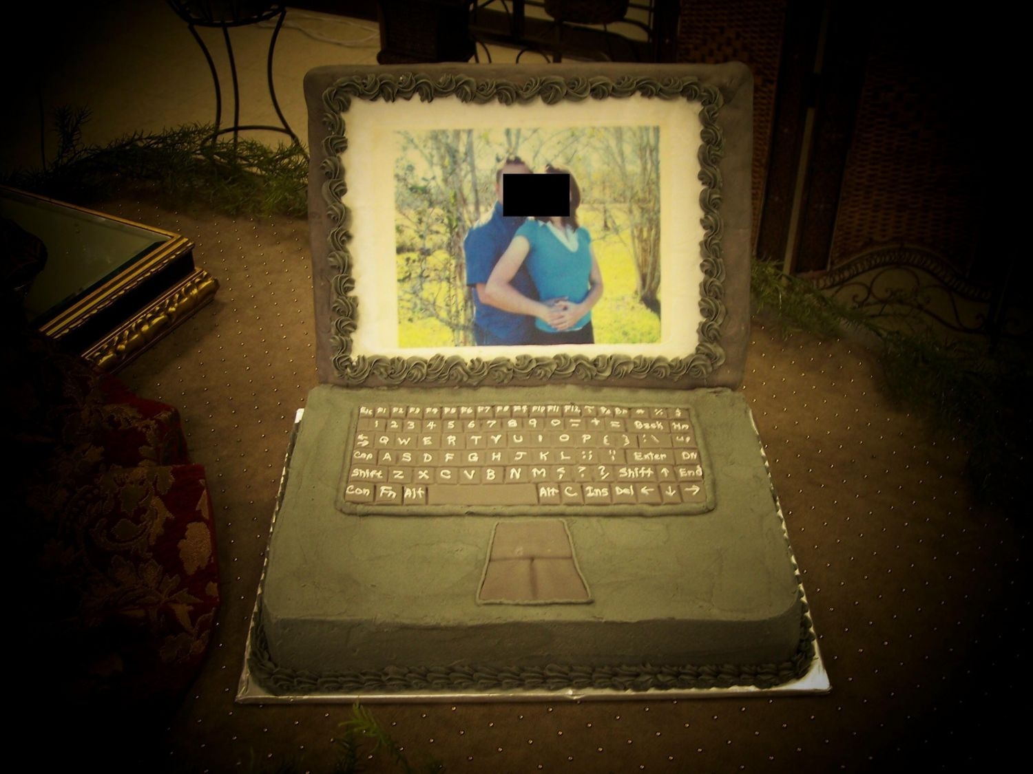 Laptop Cake - CakeCentral.com
