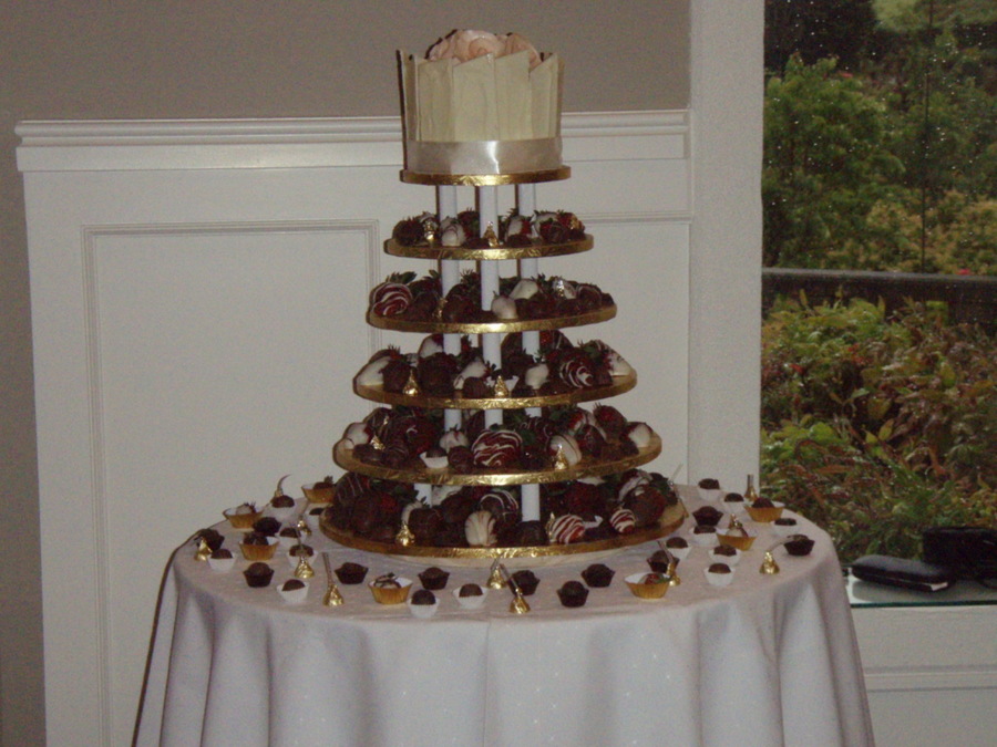 Wedding Cupcake Tower - CakeCentral.com