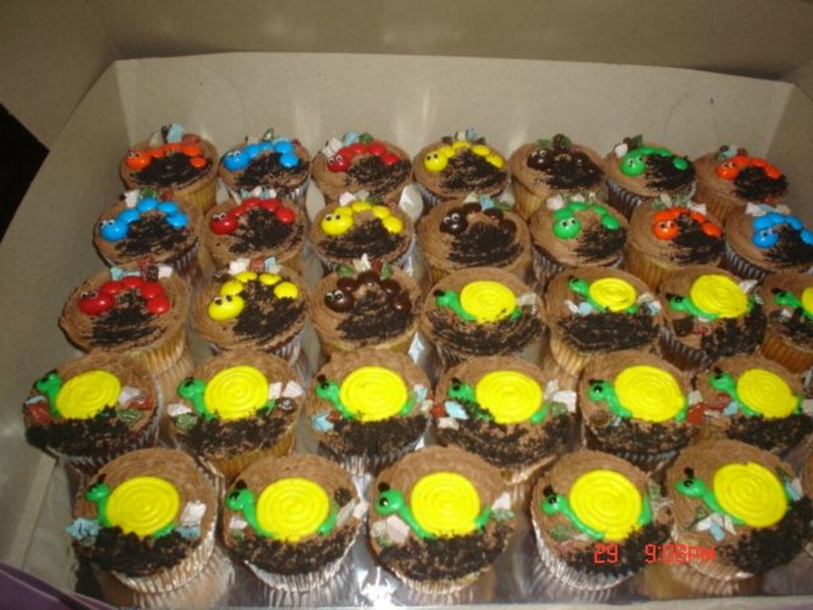 Snales And Worms - CakeCentral.com